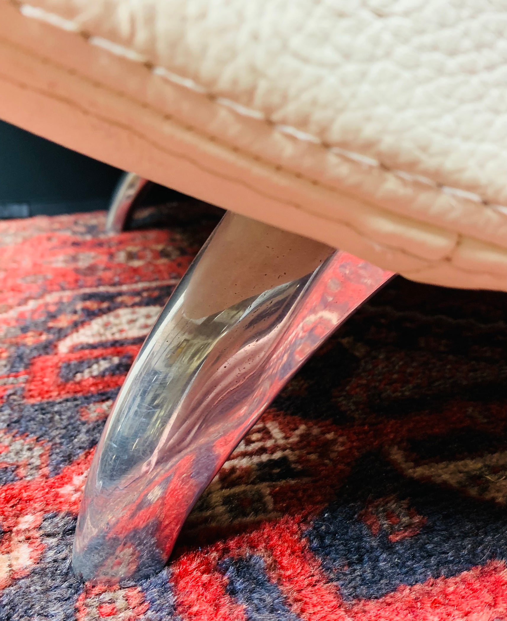 Tufted Ivory Leather Lounge Chair in the manner of Roche Bobois