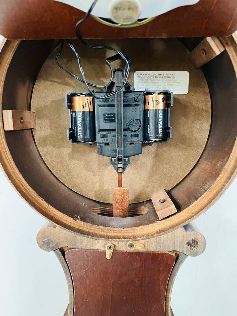 Vintage Howard Miller Valencia Wall Clock